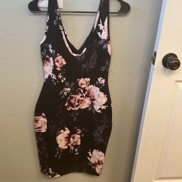 Glare | Dresses | New Black And Maroon Floral Dress From Bbb Fashion ...